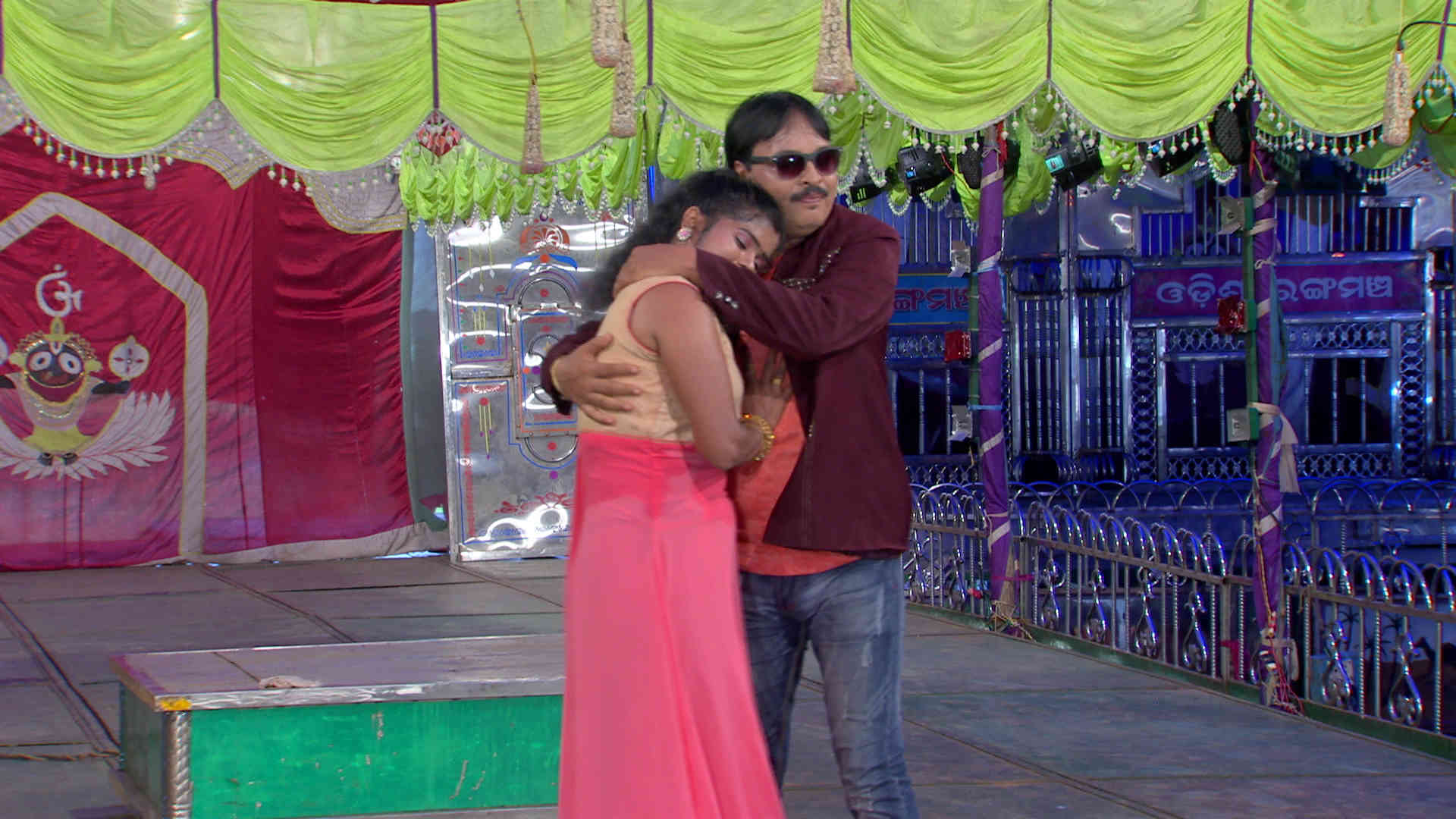 Watch emiti-sundari-kemiti-hela only on Watcho