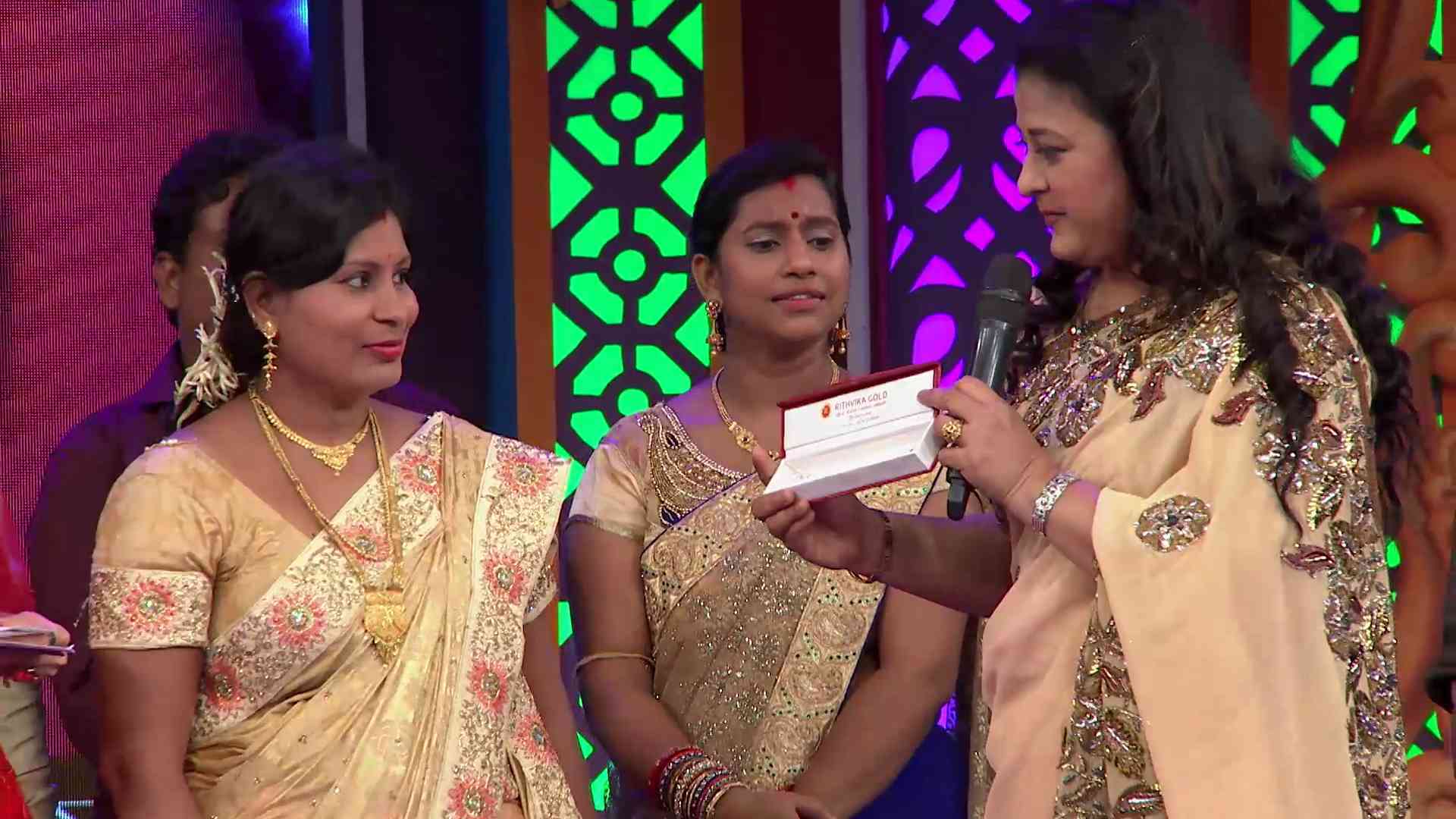 Watch smart-srimati All Episodes | Watcho